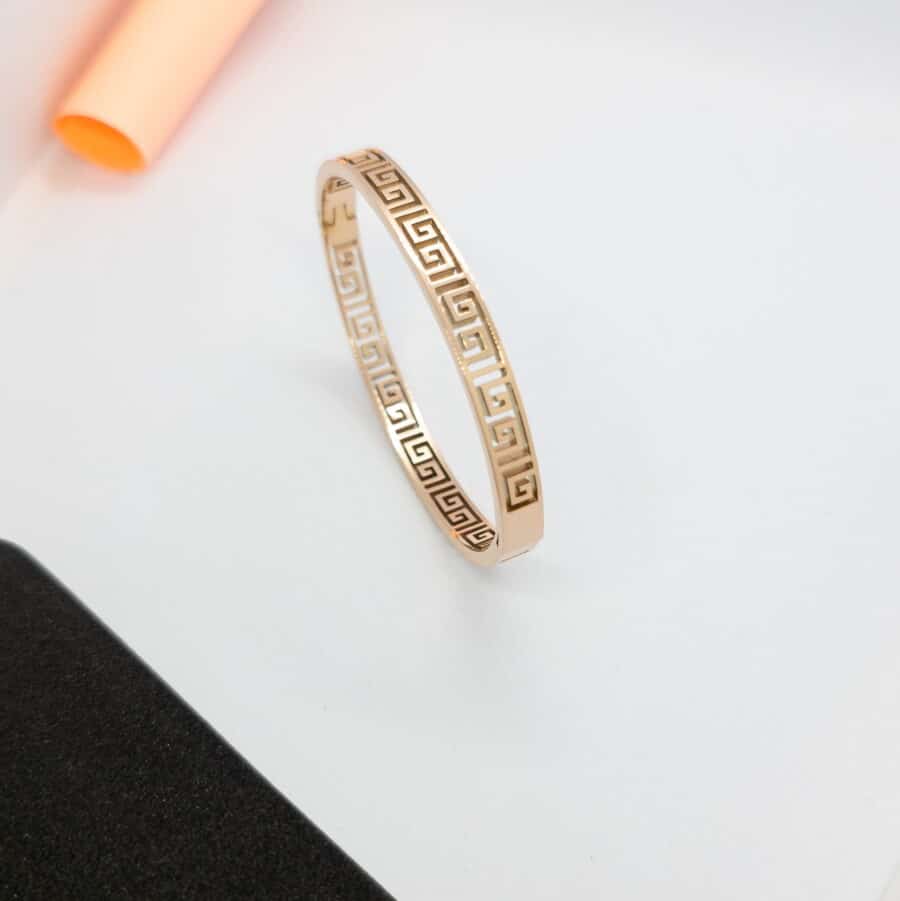 ELEGANT GEOMETRY BRACELET - Sparkstone