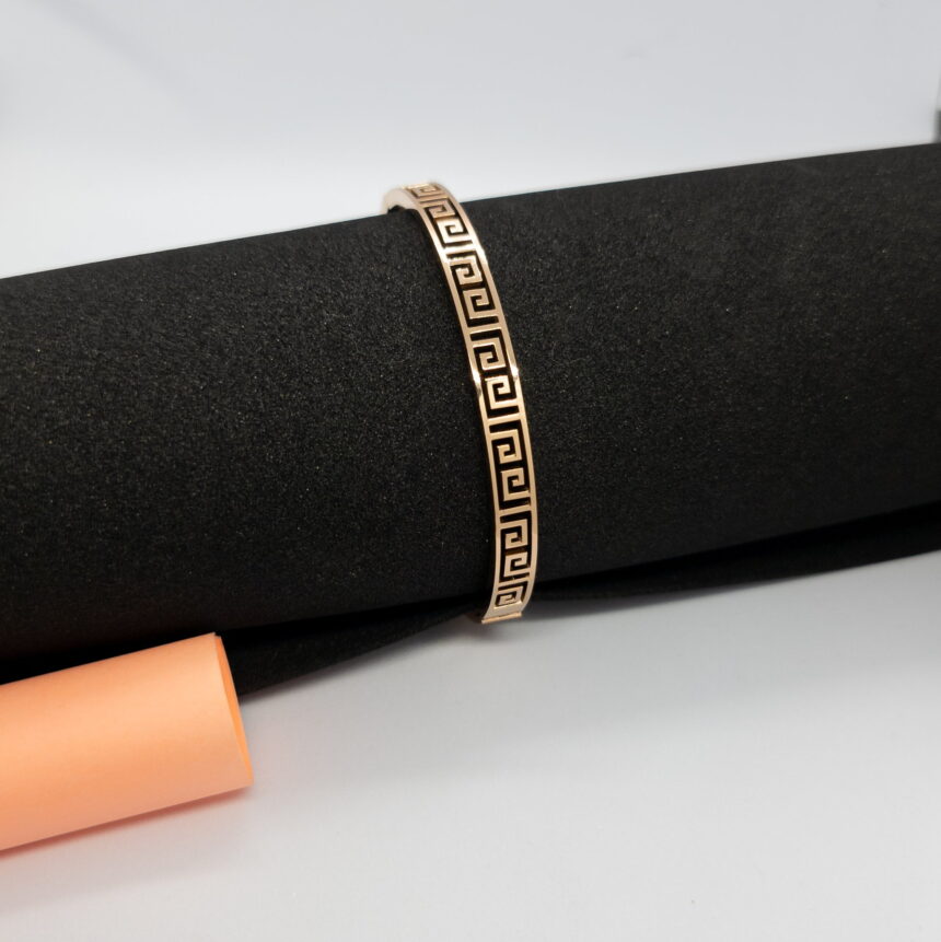 ELEGANT GEOMETRY BRACELET - Sparkstone